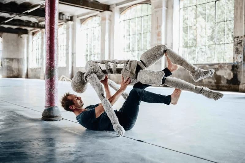 Mécénat artistique : nos engagements | SERUE Ingenierie